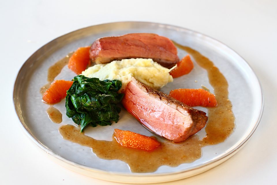 Piept de rață - rețetă pas cu pas pentru piept de rață fraged