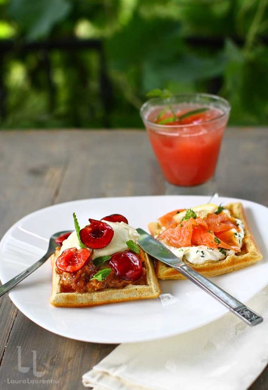 Vafe belgiene dulci și sărate pentru micul dejun de duminică