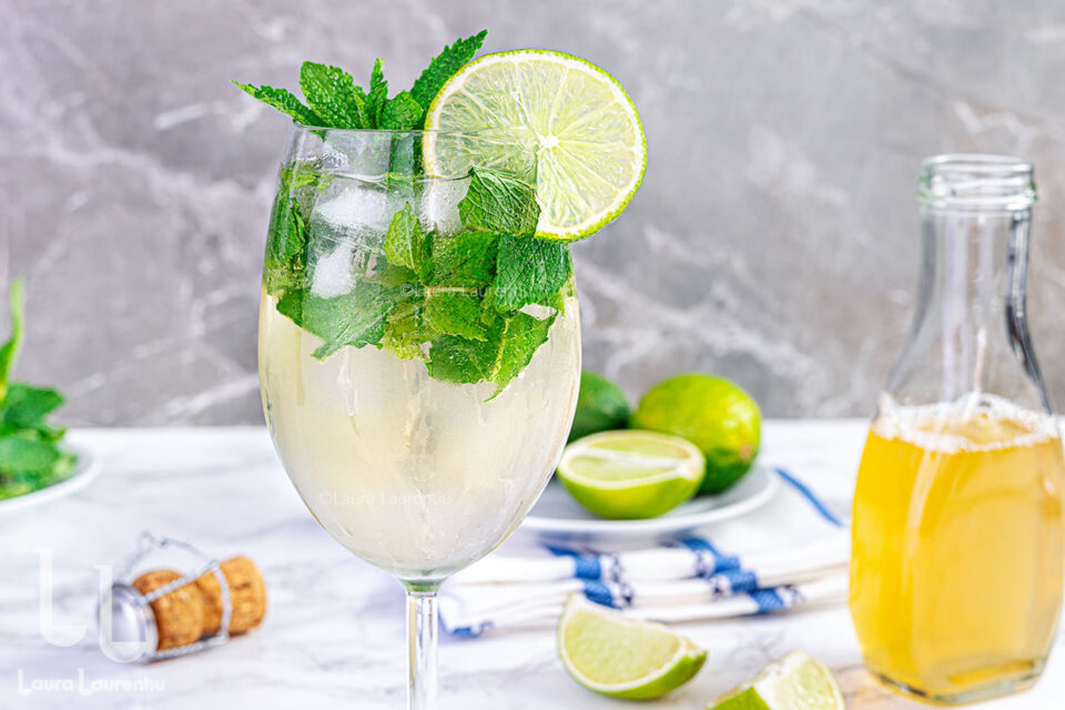 Cocktail Hugo - rețetă la minut pentru o băutură de vară | Laura Laurențiu