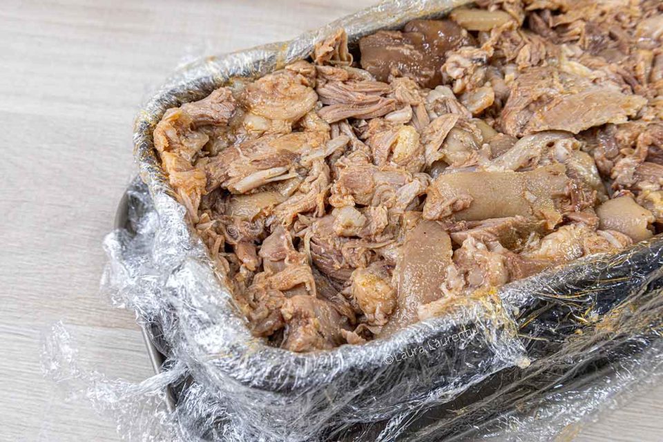 Ciolan de porc presat - rețetă de mezel de casă 100% natural